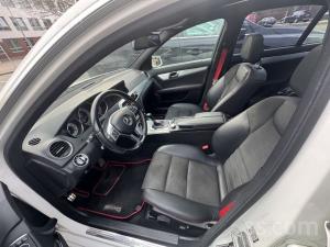 White Mercedes-Benz c-220 2013 in Riga, with an engine capacity of 2.20 L and mileage of 165 thousand km for 11600 €, photo  on AUTOMOTO.COM.LV