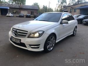 White Mercedes-Benz c-220 2013 in Riga, with an engine capacity of 2.20 L and mileage of 165 thousand km for 11600 €, photo 6 on AUTOMOTO.COM.LV