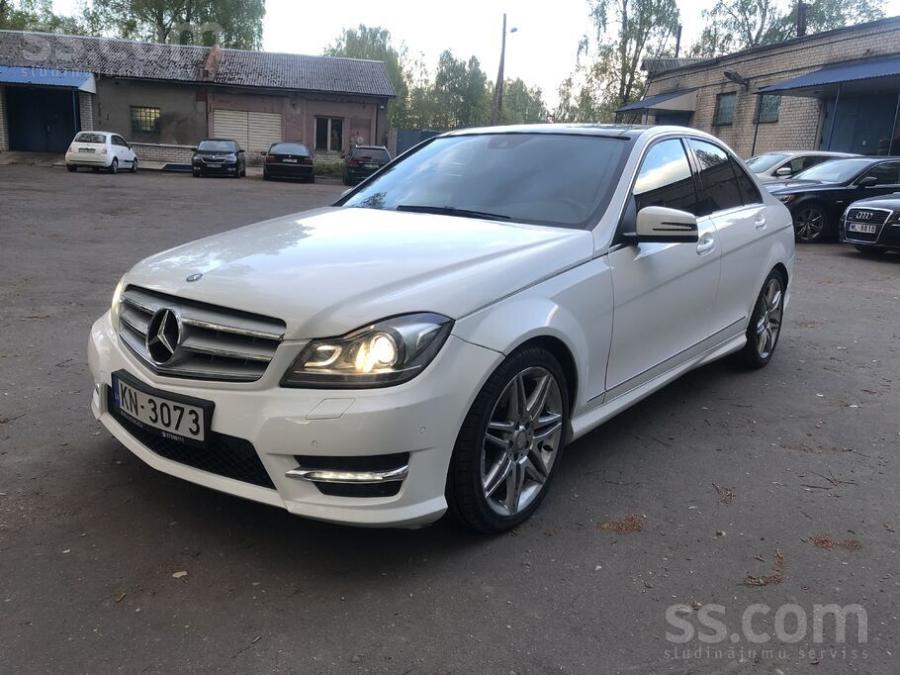 White Mercedes-Benz c-220 2013 in Riga, with an engine capacity of 2.20 L and mileage of 165 thousand km for 11600 €, photo 6 on AUTOMOTO.COM.LV