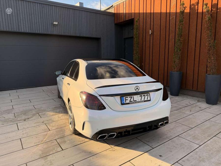 White Mercedes-Benz c-220 2014 in Siauliai, with an engine capacity of 2.20 L and mileage of 370 thousand km for 15750 €, photo 1 on AUTOMOTO.COM.LV