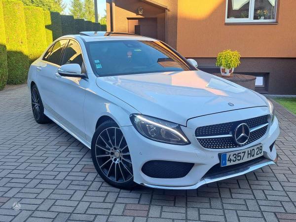 White Mercedes-Benz c-220 2014 in Taurage, with an engine capacity of 0.00 L and mileage of 217 thousand km for 14200 €, photo 5 on AUTOMOTO.COM.LV