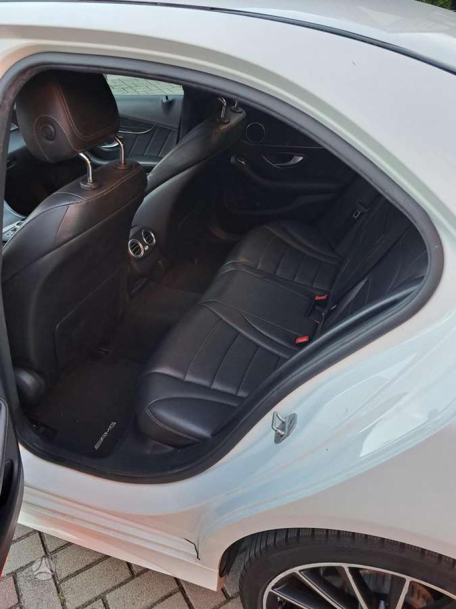 White Mercedes-Benz c-220 2014 in Taurage, with an engine capacity of 0.00 L and mileage of 217 thousand km for 14200 €, photo 16 on AUTOMOTO.COM.LV