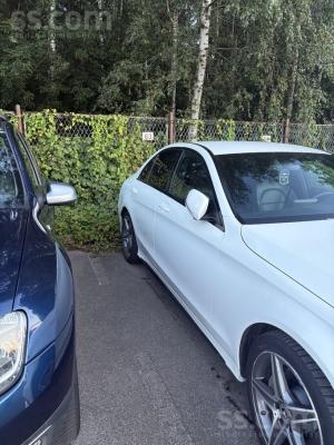 White Mercedes-Benz c-220 2015 in Riga, with an engine capacity of 2.20 L and mileage of 180 thousand km for 13200 €, photo 4 on AUTOMOTO.COM.LV