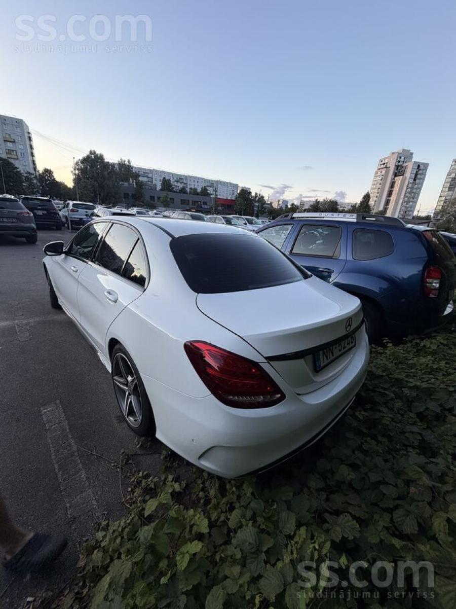 White Mercedes-Benz c-220 2015 in Riga, with an engine capacity of 2.20 L and mileage of 180 thousand km for 13200 €, photo 5 on AUTOMOTO.COM.LV