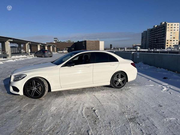 White Mercedes-Benz c-220 2016 in Vilnius, with an engine capacity of 2.14 L and mileage of 183 thousand km for 16900 €, photo 4 on AUTOMOTO.COM.LV