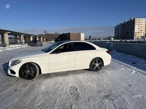 White Mercedes-Benz c-220 2016 in Vilnius, with an engine capacity of 2.14 L and mileage of 183 thousand km for 16900 €, photo 4 on AUTOMOTO.COM.LV