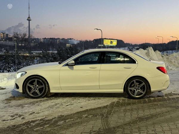 Balts Mercedes-Benz c-220 2016 Viļņa, ar dzinēja tilpumu 2.14 L un nobraukumu 171 tūkst. km par 15000 €, foto 6 vietnē AUTOMOTO.COM.LV