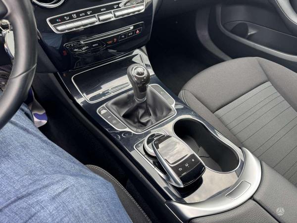 White Mercedes-Benz c-220 2016 in Panevezys, with an engine capacity of 2.14 L and mileage of 211 thousand km for 8900 €, photo 9 on AUTOMOTO.COM.LV