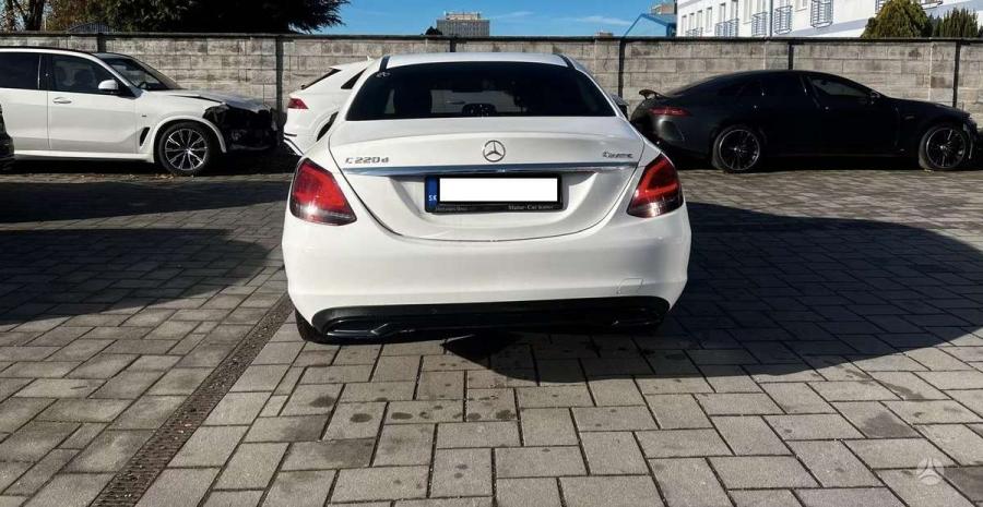 Balts Mercedes-Benz c-220 2019 Prienai, ar dzinēja tilpumu 1.95 L un nobraukumu 209 tūkst. km par 14300 €, foto 12 vietnē AUTOMOTO.COM.LV