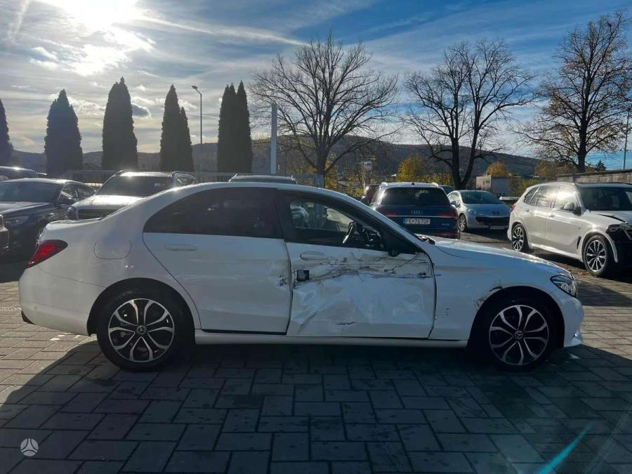Balts Mercedes-Benz c-220 2019 Prienai, ar dzinēja tilpumu 1.95 L un nobraukumu 209 tūkst. km par 14300 €, foto 14 vietnē AUTOMOTO.COM.LV