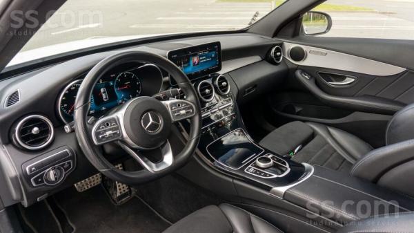 White Mercedes-Benz c-220 2020 in Riga, with an engine capacity of 2.00 L and mileage of 160 thousand km for 23490 €, photo 10 on AUTOMOTO.COM.LV