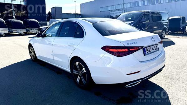 White Mercedes-Benz c-220 2021 in Tallinn, with an engine capacity of 2.00 L and mileage of 80 thousand km for 29899 €, photo 5 on AUTOMOTO.COM.LV