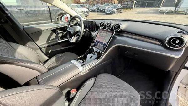 White Mercedes-Benz c-220 2021 in Tallinn, with an engine capacity of 2.00 L and mileage of 80 thousand km for 29899 €, photo 7 on AUTOMOTO.COM.LV
