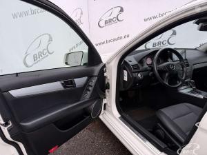 Balts Mercedes-Benz c-220 2008 Klaipėda, ar dzinēja tilpumu 2.15 L un nobraukumu 305 tūkst. km par 3900 €, foto 15 vietnē AUTOMOTO.COM.LV