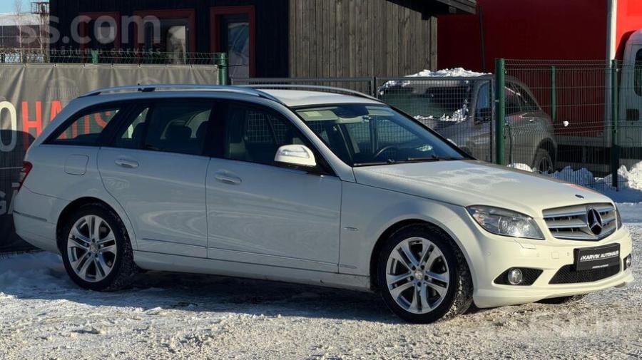 White Mercedes-Benz c-220 2008 in Liepaja, with an engine capacity of 2.20 L and mileage of 335 thousand km for 4950 €, photo 2 on AUTOMOTO.COM.LV