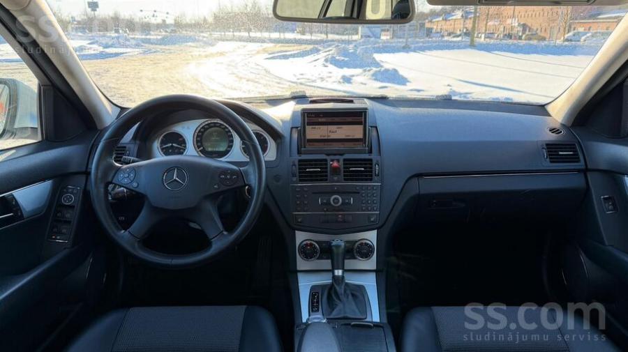White Mercedes-Benz c-220 2008 in Liepaja, with an engine capacity of 2.20 L and mileage of 335 thousand km for 4950 €, photo 11 on AUTOMOTO.COM.LV