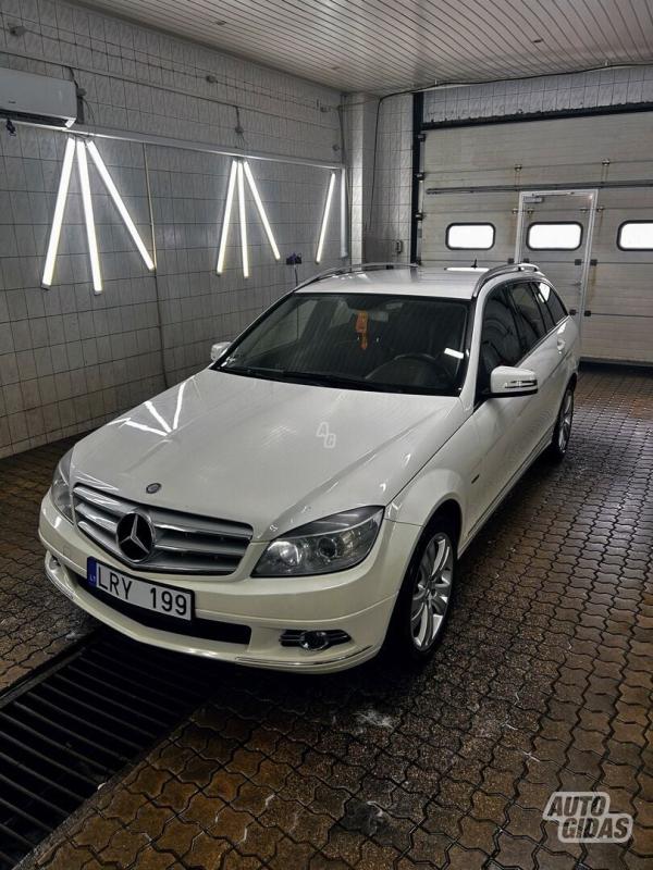 White Mercedes-Benz c-220 2008 in Marijampole, with an engine capacity of 2.10 L and mileage of 290 thousand km for 4500 €, photo 1 on AUTOMOTO.COM.LV