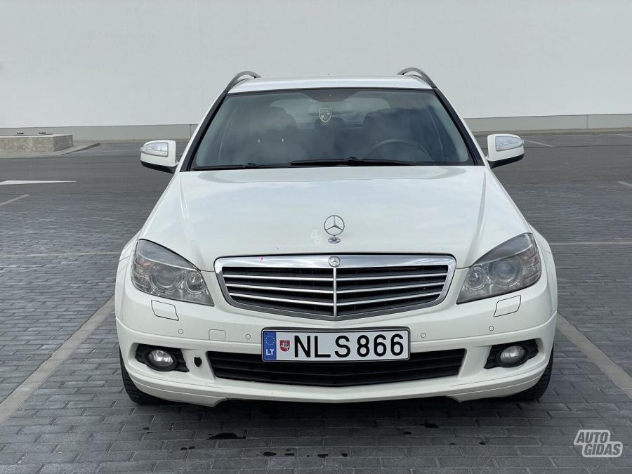 Balts Mercedes-Benz c-220 2008 Kauņa, ar dzinēja tilpumu 2.20 L un nobraukumu 306 tūkst. km par 3000 €, foto 3 vietnē AUTOMOTO.COM.LV