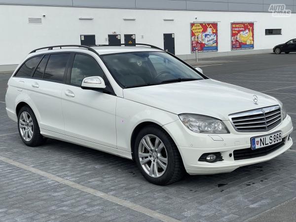 White Mercedes-Benz c-220 2008 in Kaunas, with an engine capacity of 2.20 L and mileage of 306 thousand km for 3000 €, photo 3 on AUTOMOTO.COM.LV