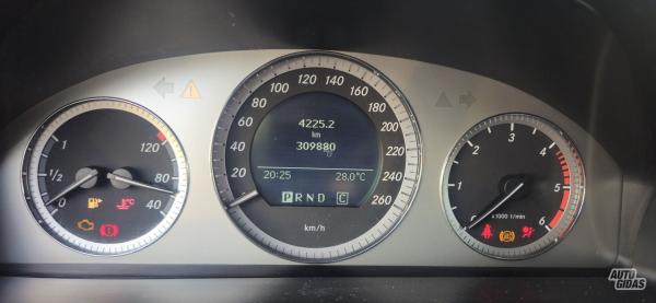 White Mercedes-Benz c-220 2008 in Kaunas, with an engine capacity of 2.10 L and mileage of 310 thousand km for 1700 €, photo 10 on AUTOMOTO.COM.LV