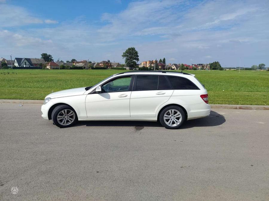 Balts Mercedes-Benz c-220 2008 Šauļi, ar dzinēja tilpumu 2.20 L un nobraukumu 316 tūkst. km par 4350 €, foto 3 vietnē AUTOMOTO.COM.LV