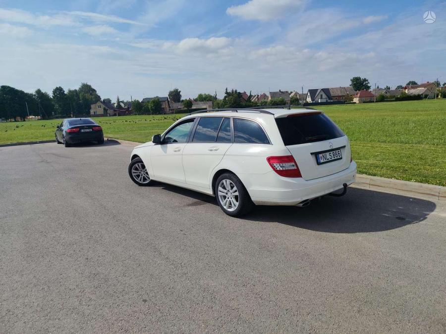 Balts Mercedes-Benz c-220 2008 Šauļi, ar dzinēja tilpumu 2.20 L un nobraukumu 316 tūkst. km par 4350 €, foto 7 vietnē AUTOMOTO.COM.LV