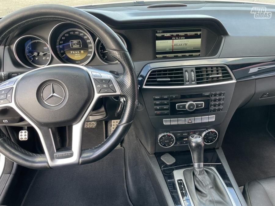 Balts Mercedes-Benz c-220 2008 Panevēža, ar dzinēja tilpumu 2.10 L un nobraukumu 356 tūkst. km par 6950 €, foto 17 vietnē AUTOMOTO.COM.LV