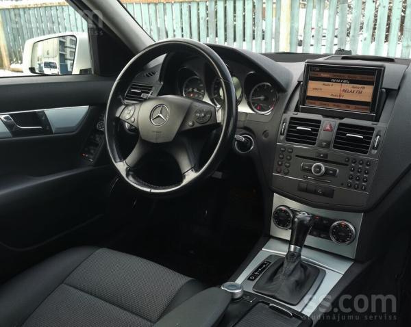 Balts Mercedes-Benz c-220 2009 Rīga, ar dzinēja tilpumu 2.20 L un nobraukumu 0 tūkst. km par 4590 €, foto 10 vietnē AUTOMOTO.COM.LV