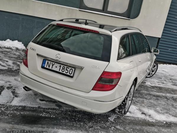 Balts Mercedes-Benz c-220 2009 Rīga, ar dzinēja tilpumu 2.20 L un nobraukumu 315 tūkst. km par 4590 €, foto 2 vietnē AUTOMOTO.COM.LV