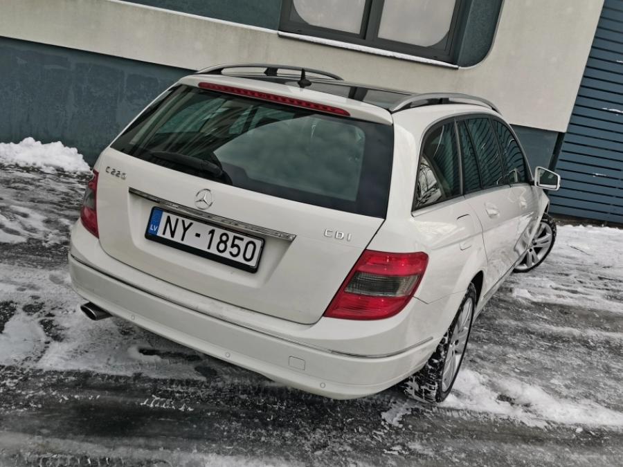 Balts Mercedes-Benz c-220 2009 Rīga, ar dzinēja tilpumu 2.20 L un nobraukumu 315 tūkst. km par 4590 €, foto 3 vietnē AUTOMOTO.COM.LV