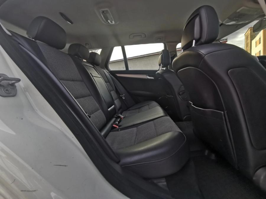 Balts Mercedes-Benz c-220 2009 Rīga, ar dzinēja tilpumu 2.20 L un nobraukumu 315 tūkst. km par 4590 €, foto 7 vietnē AUTOMOTO.COM.LV