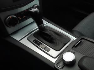 Balts Mercedes-Benz c-220 2009 Rīga, ar dzinēja tilpumu 2.20 L un nobraukumu 315 tūkst. km par 4590 €, foto 12 vietnē AUTOMOTO.COM.LV