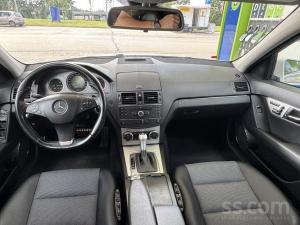 Balts Mercedes-Benz c-220 2009 Rīga, ar dzinēja tilpumu 2.20 L un nobraukumu 0 tūkst. km par 4950 €, foto 7 vietnē AUTOMOTO.COM.LV