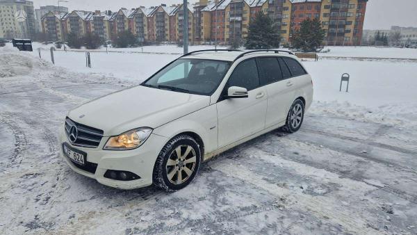 Balts Mercedes-Benz c-220 2011 Viļņa, ar dzinēja tilpumu 2.14 L un nobraukumu 315 tūkst. km par 5850 €, foto 1 vietnē AUTOMOTO.COM.LV
