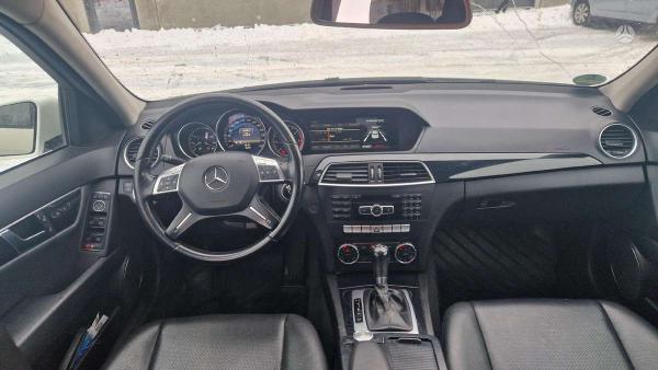 Balts Mercedes-Benz c-220 2011 Viļņa, ar dzinēja tilpumu 2.14 L un nobraukumu 315 tūkst. km par 5850 €, foto 7 vietnē AUTOMOTO.COM.LV