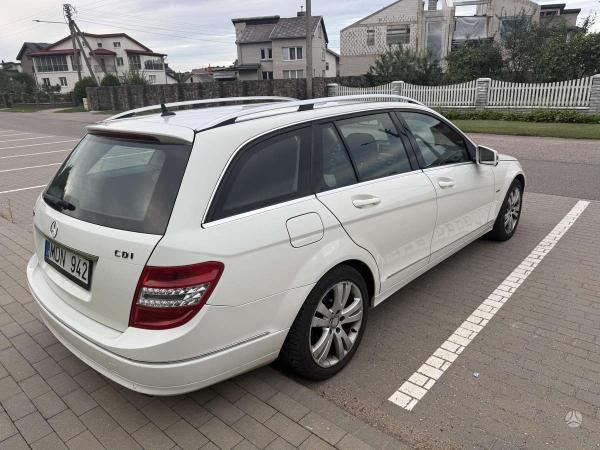 Balts Mercedes-Benz c-220 2011 Viļņa, ar dzinēja tilpumu 2.14 L un nobraukumu 373 tūkst. km par 4300 €, foto 6 vietnē AUTOMOTO.COM.LV