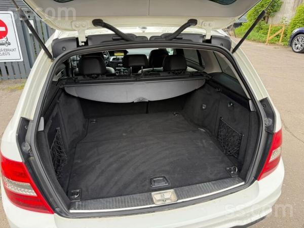 White Mercedes-Benz c-220 2011 in Riga, with an engine capacity of 2.10 L and mileage of 278 thousand km for 6490 €, photo 9 on AUTOMOTO.COM.LV