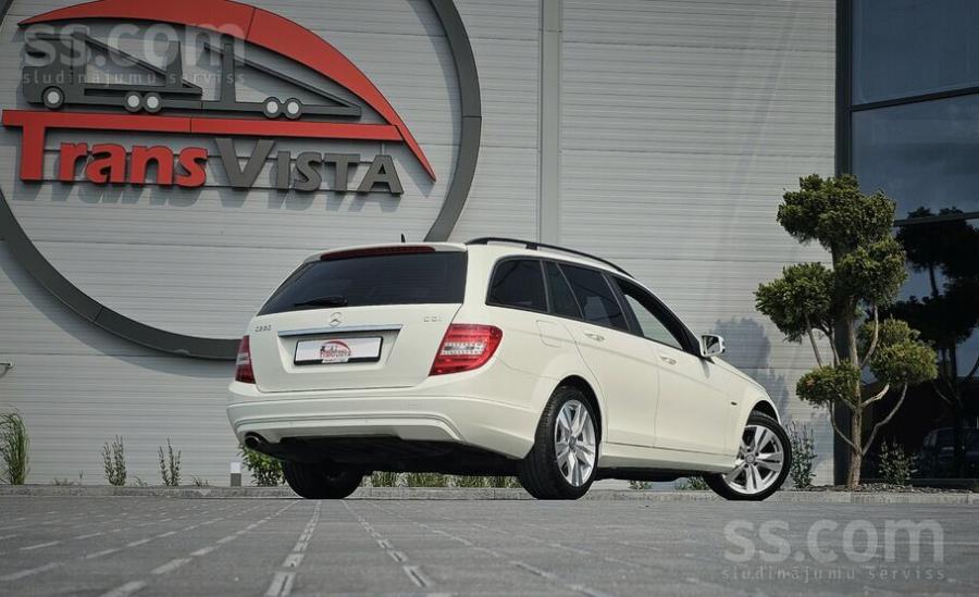 Balts Mercedes-Benz c-220 2012 Viļņa, ar dzinēja tilpumu 2.10 L un nobraukumu 262 tūkst. km par 1700 €, foto 8 vietnē AUTOMOTO.COM.LV