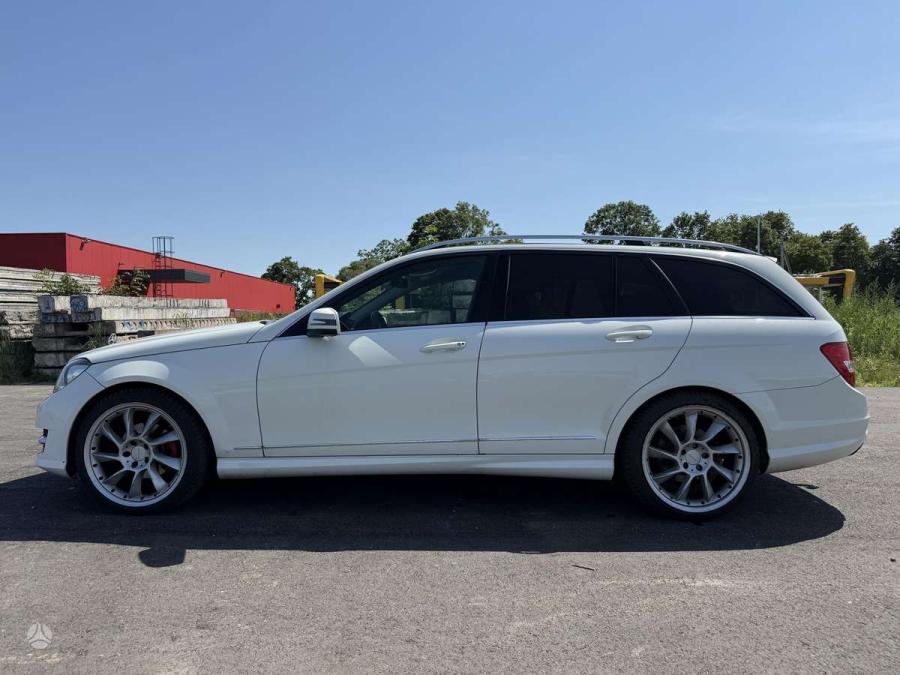 Balts Mercedes-Benz c-220 2012 Kauņa, ar dzinēja tilpumu 0.00 L un nobraukumu 355 tūkst. km par 4850 €, foto 3 vietnē AUTOMOTO.COM.LV