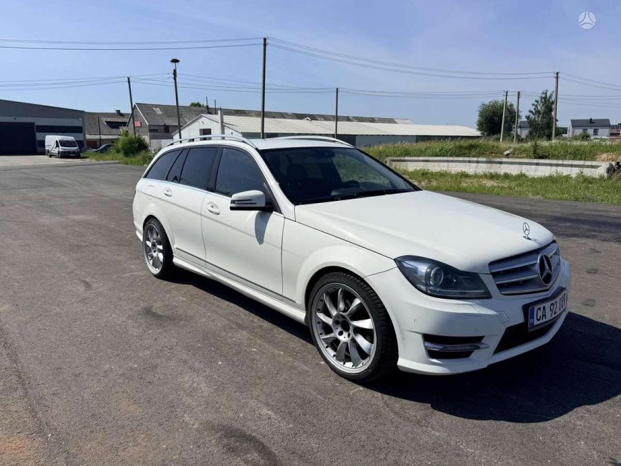 Balts Mercedes-Benz c-220 2012 Kauņa, ar dzinēja tilpumu 0.00 L un nobraukumu 355 tūkst. km par 4850 €, foto 8 vietnē AUTOMOTO.COM.LV