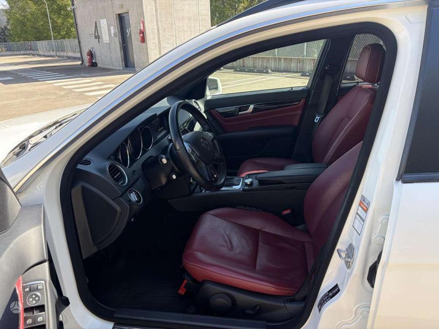 Balts Mercedes-Benz c-220 2012 Viļņa, ar dzinēja tilpumu 0.00 L un nobraukumu 296 tūkst. km par 5800 €, foto 8 vietnē AUTOMOTO.COM.LV