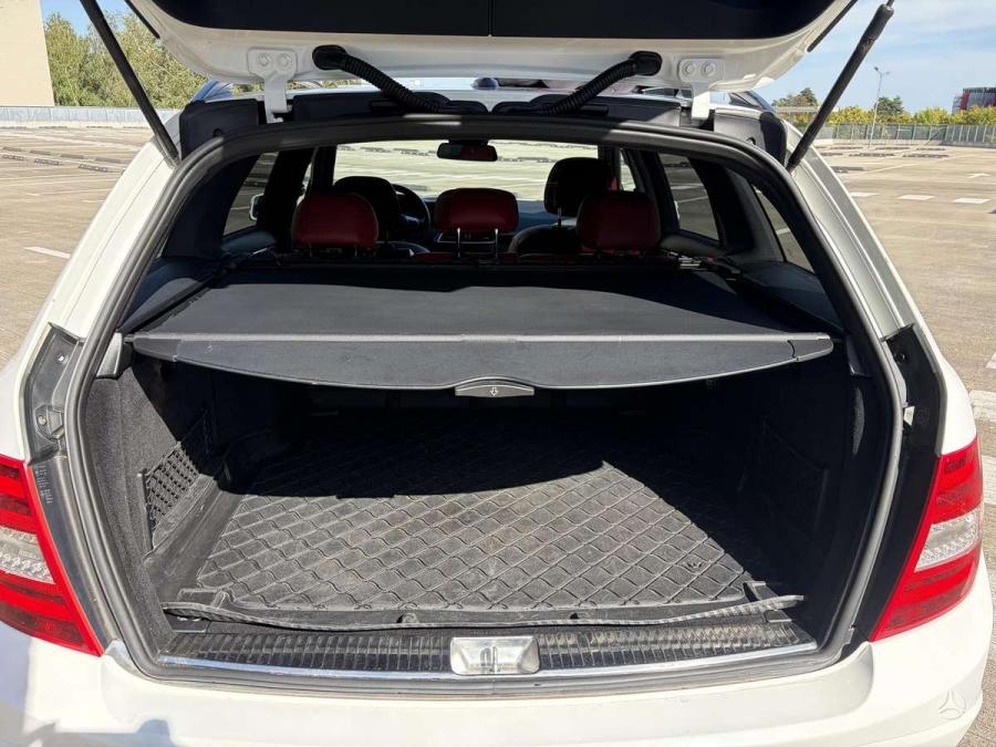Balts Mercedes-Benz c-220 2012 Viļņa, ar dzinēja tilpumu 0.00 L un nobraukumu 296 tūkst. km par 5800 €, foto 12 vietnē AUTOMOTO.COM.LV