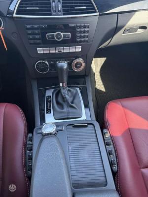 Balts Mercedes-Benz c-220 2012 Viļņa, ar dzinēja tilpumu 0.00 L un nobraukumu 296 tūkst. km par 5800 €, foto 22 vietnē AUTOMOTO.COM.LV