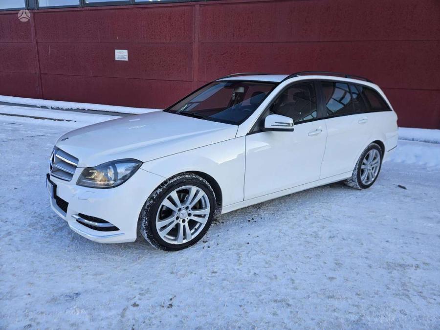 Balts Mercedes-Benz c-220 2014 Kauņa, ar dzinēja tilpumu 2.20 L un nobraukumu 273 tūkst. km par 6250 €, foto 6 vietnē AUTOMOTO.COM.LV