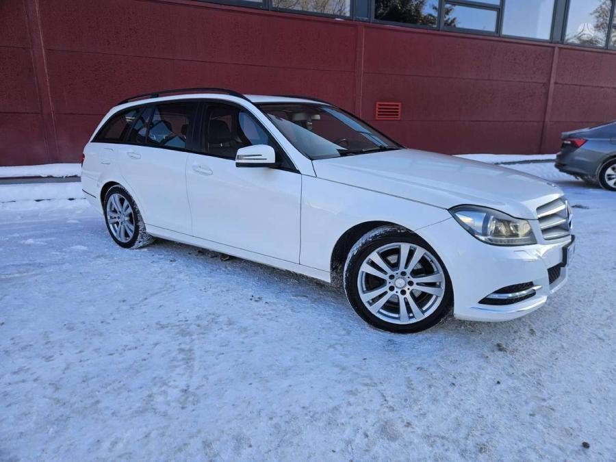 Balts Mercedes-Benz c-220 2014 Kauņa, ar dzinēja tilpumu 2.20 L un nobraukumu 273 tūkst. km par 6250 €, foto 8 vietnē AUTOMOTO.COM.LV