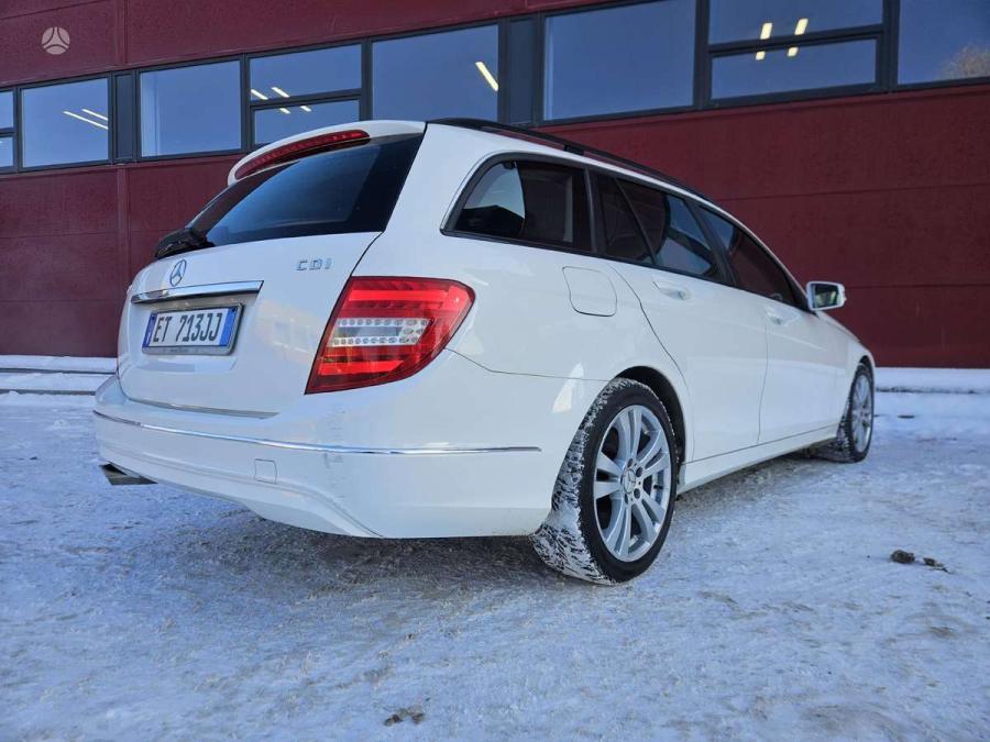 Balts Mercedes-Benz c-220 2014 Kauņa, ar dzinēja tilpumu 2.20 L un nobraukumu 273 tūkst. km par 6250 €, foto 21 vietnē AUTOMOTO.COM.LV