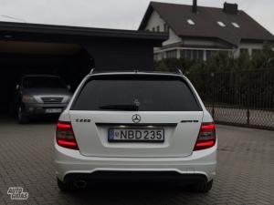 White Mercedes-Benz c-220 2014 in Klaipeda, with an engine capacity of 2.10 L and mileage of 283 thousand km for 6000 €, photo 5 on AUTOMOTO.COM.LV