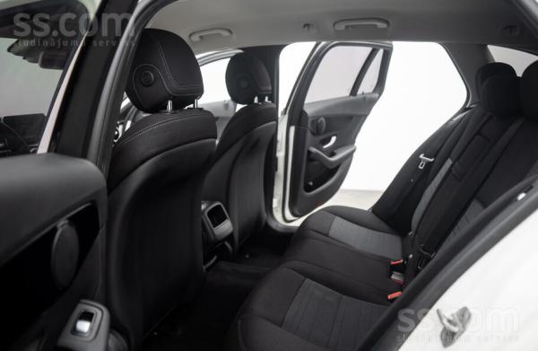 Balts Mercedes-Benz c-220 2015 Rīga, ar dzinēja tilpumu 2.10 L un nobraukumu 241 tūkst. km par 10999 €, foto 8 vietnē AUTOMOTO.COM.LV