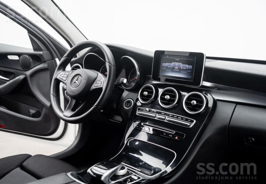 Balts Mercedes-Benz c-220 2015 Rīga, ar dzinēja tilpumu 2.10 L un nobraukumu 241 tūkst. km par 10999 €, foto 12 vietnē AUTOMOTO.COM.LV