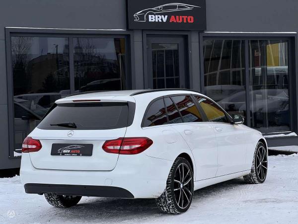 White Mercedes-Benz c-220 2016 in Kedainiai, with an engine capacity of 2.14 L and mileage of 152 thousand km for 12600 €, photo 7 on AUTOMOTO.COM.LV